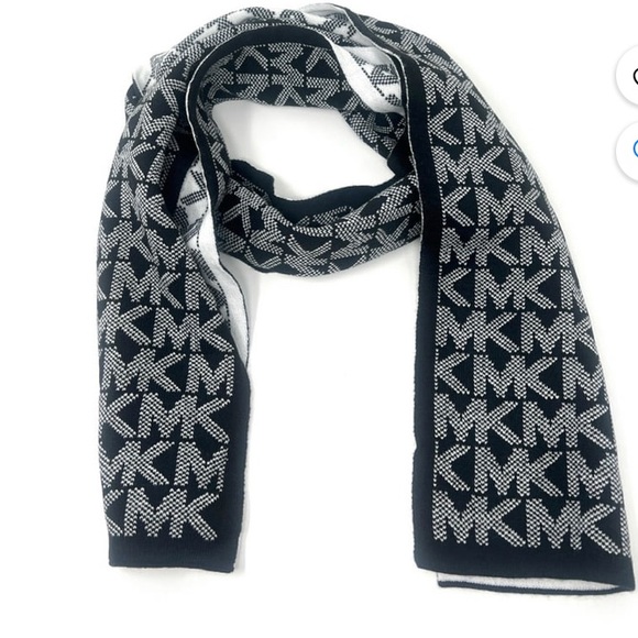 MICHAEL Michael Kors | Accessories | Nwt Michael Michael Kors Signature ...